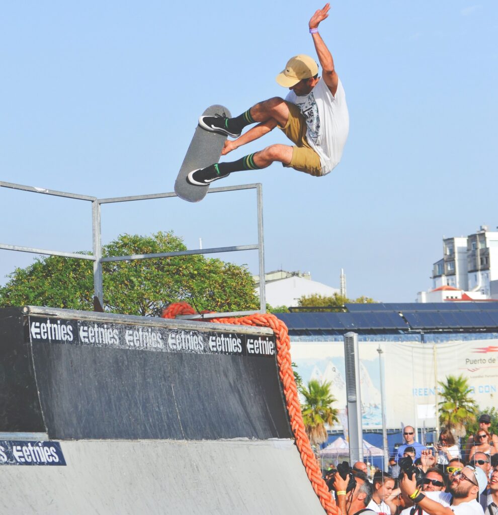 30 Beginner Skateboard Tricks with Step-by-Step Guides, GIFs, & Slow-Mo ...