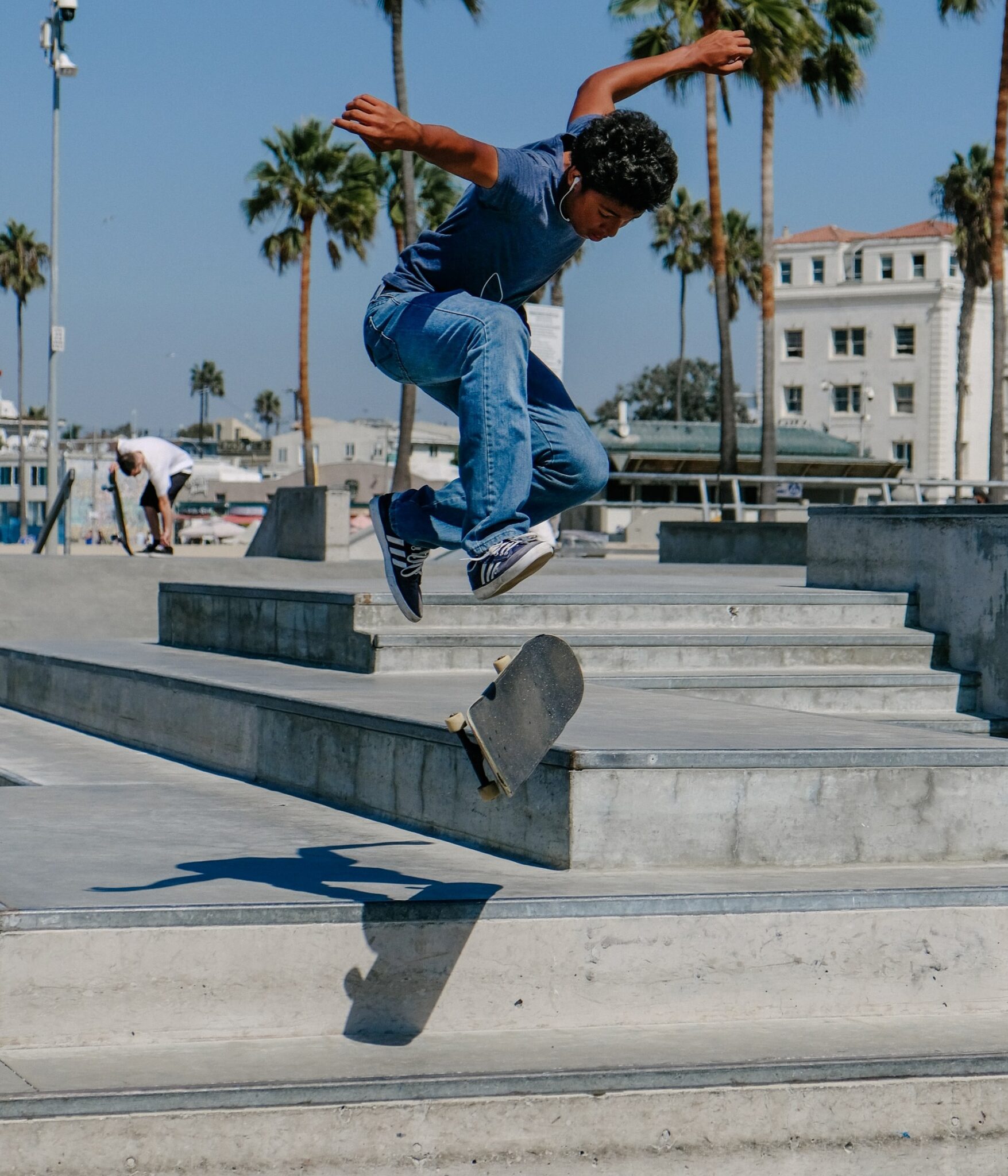 30 Beginner Skateboard Tricks with Step-by-Step Guides, GIFs, & Slow-Mo ...