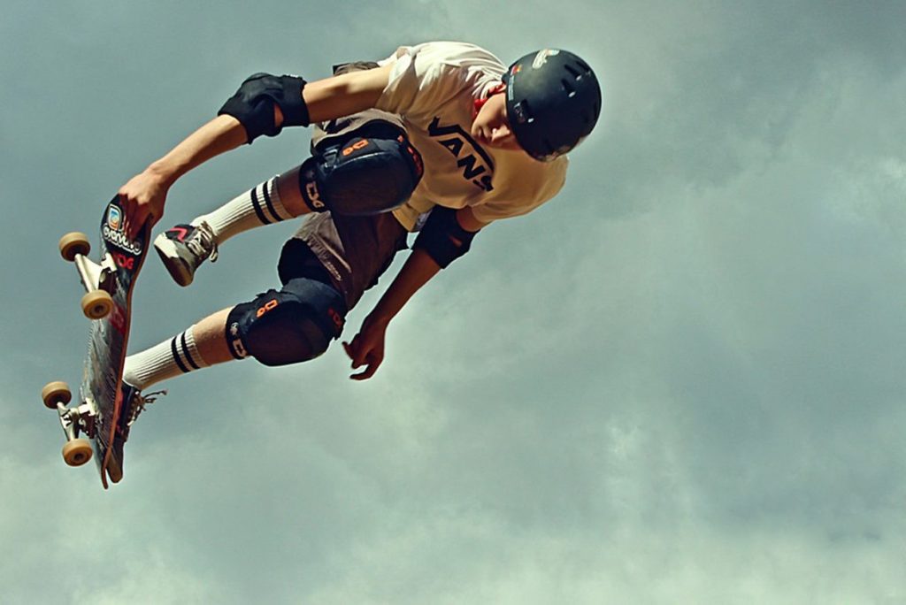 Best Skateboard Protective Gear | How-To Best Protect Yourself When ...